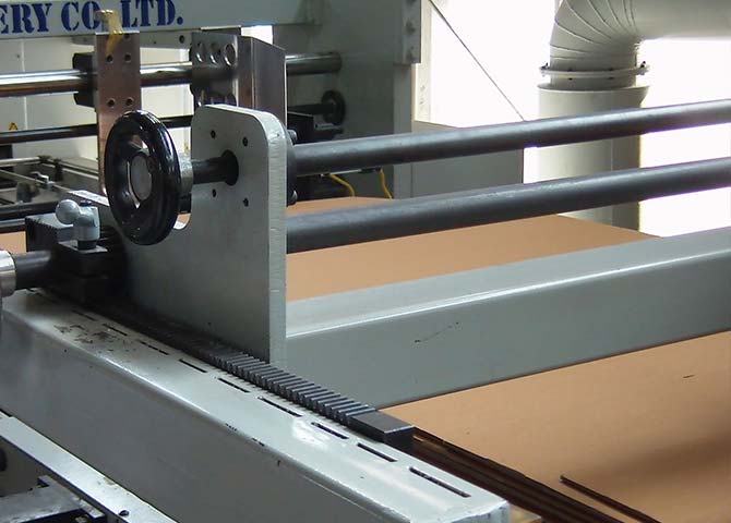 Diecut Redline Automatic Diecutter — Diecut Global